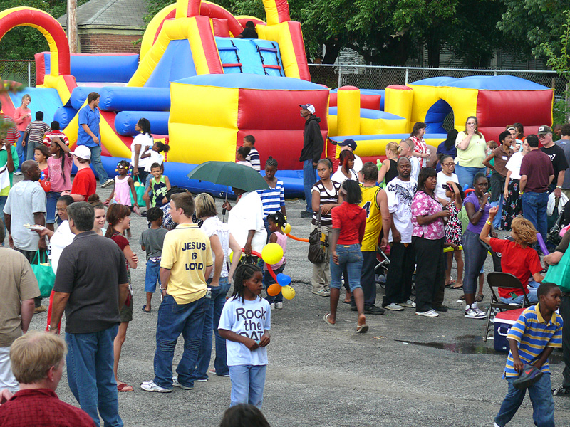 Planning a Community Fun Day For Kids | Hall.ae