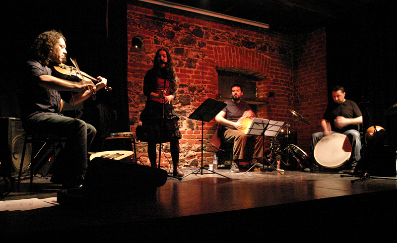 How To Choose The Appropriate Entertainment For Your Events | Hall.ae