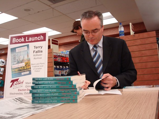 How To Plan An Exclusive Book Launching | Hall.ae